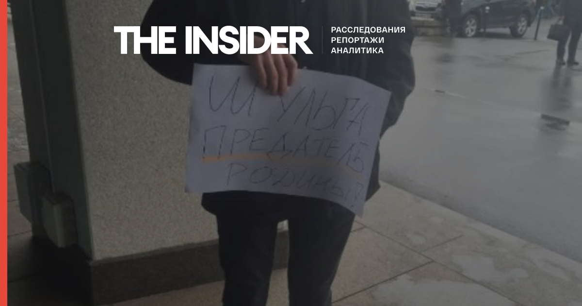 На депутатов призвавших Путина вывести войска из Украины оказывают